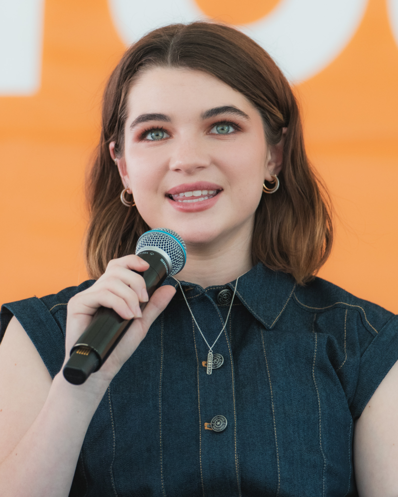 Raegan Revord: Young Sheldon Star, Career & Rising Fame - Tushstories